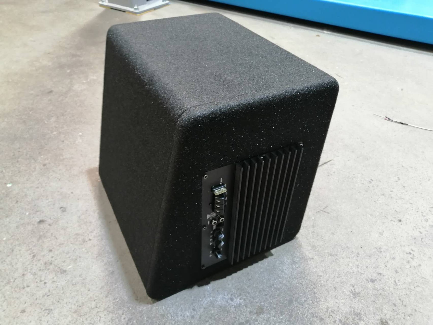 JBL 1000W 12" Sub + Performance box + 500W Amplifier — Pepsi Auto Service
