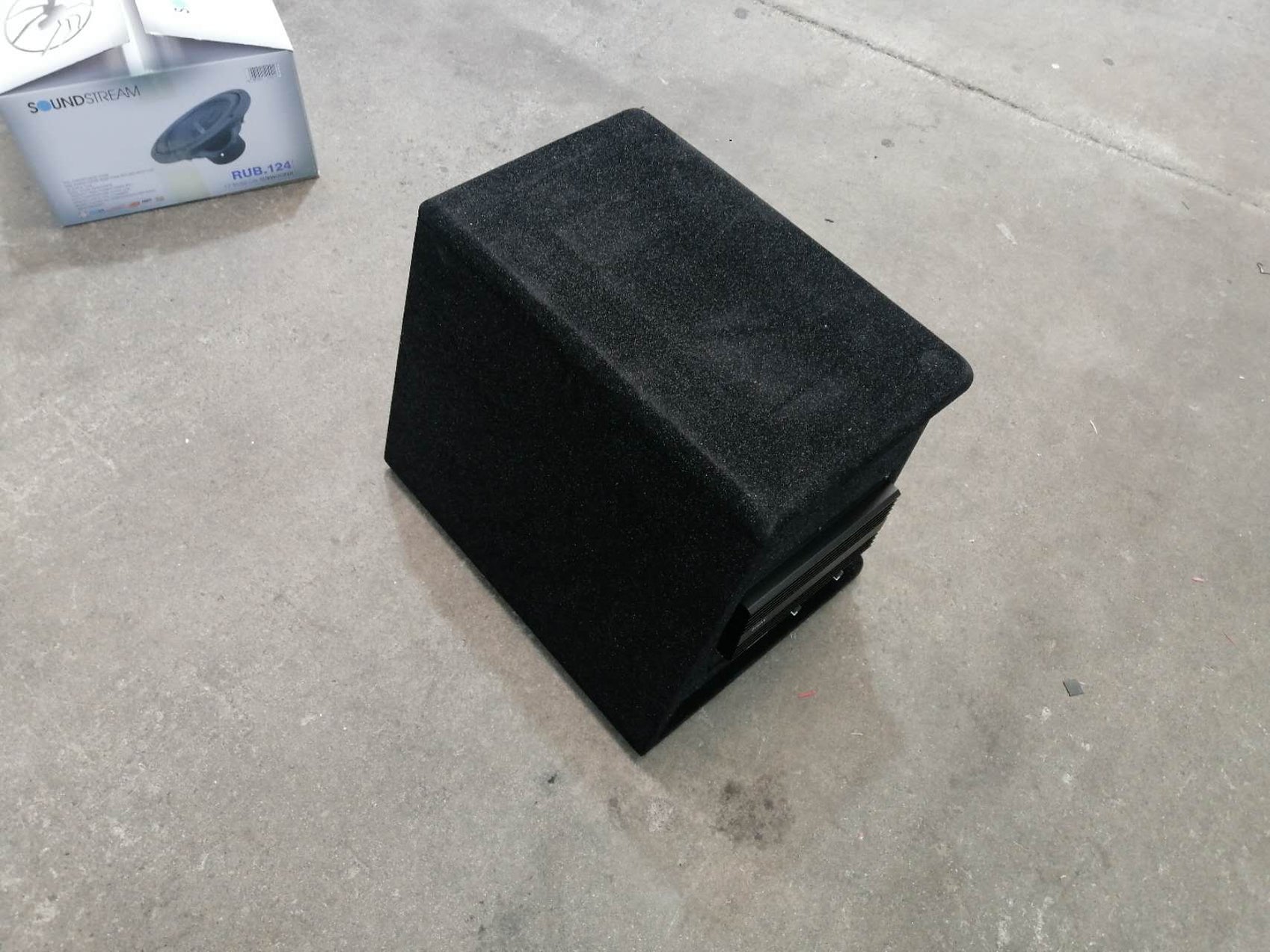 Soundstream SUB + box + 500W Amplifier - 12" RUB.124 500W RMS Subwoofe ...